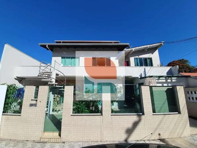 Casa / Sobrado para Venda em Balneário Camboriú/SC Nações 3 Quartos