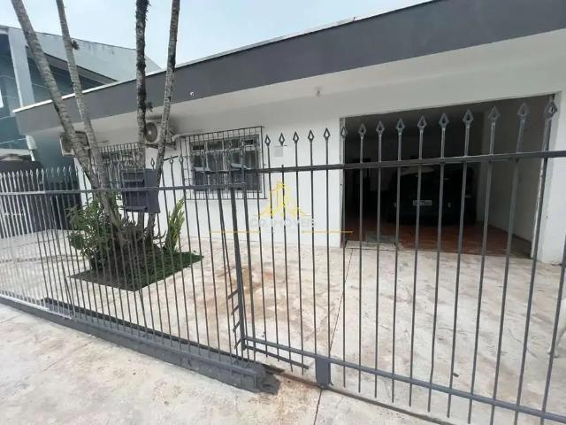 Casa / Sobrado para Venda em Balneário Camboriú/SC Nações 3 Quartos