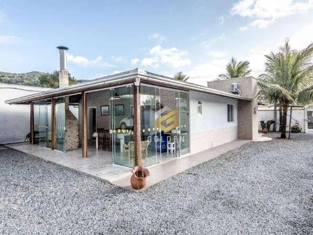 Casa / Sobrado para Venda em Balneário Camboriú/SC Nova Esperança 3 Quartos