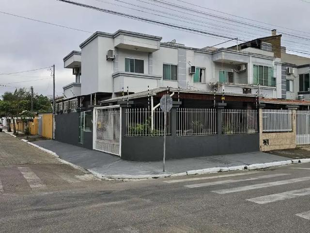 Casa / Sobrado para Venda em Balneário Camboriú/SC Nova Esperança 3 Quartos
