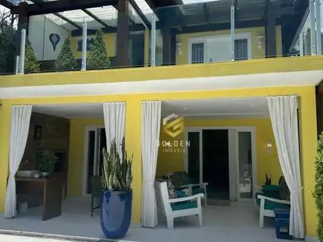 Casa / Sobrado para Venda em Balneário Camboriú/SC Praia das Taquaras 3 Quartos