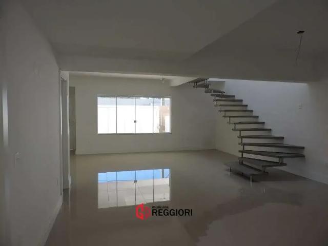 Casa / Sobrado para Venda em Balneário Camboriú/SC Praia dos Amores 2 Quartos