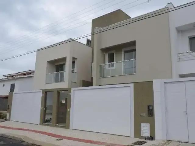 Casa / Sobrado para Venda em Balneário Camboriú/SC Praia dos Amores 3 Quartos