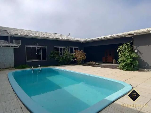 Casa / Sobrado para Venda em Balneário Camboriú/SC Praia dos Amores 3 Quartos