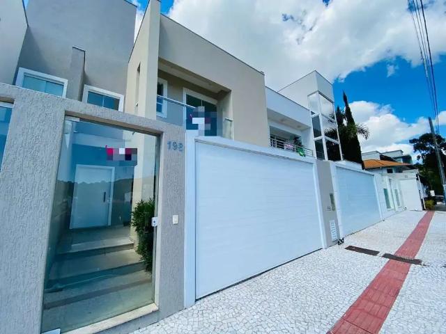 Casa / Sobrado para Venda em Balneário Camboriú/SC Praia dos Amores 3 Quartos