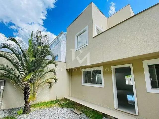 Casa / Sobrado para Venda em Balneário Camboriú/SC Praia dos Amores 3 Quartos