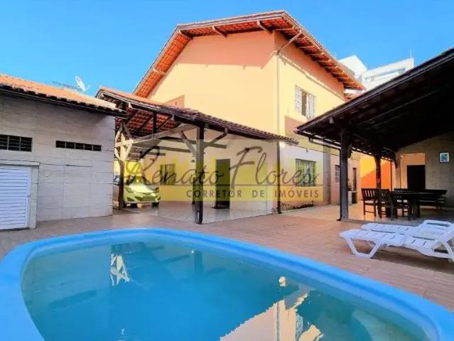 Casa / Sobrado para Venda em Balneário Camboriú/SC Praia dos Amores 4 Quartos