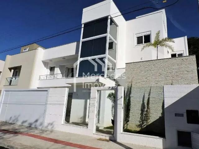 Casa / Sobrado para Venda em Balneário Camboriú/SC Praia dos Amores 5 Quartos