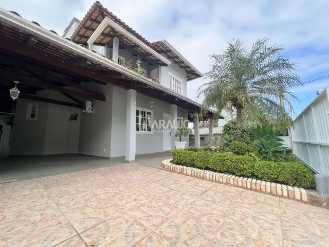 Casa / Sobrado para Venda em Balneário Camboriú/SC Praia dos Amores 5 Quartos