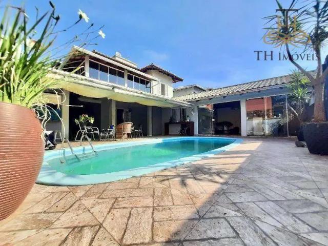 Casa / Sobrado para Venda em Balneário Camboriú/SC Praia dos Amores 5 Quartos