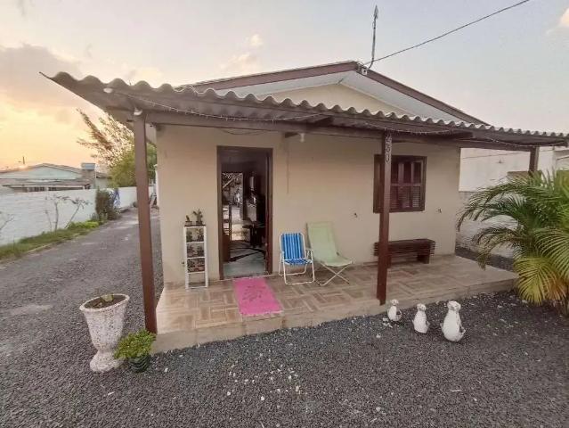 Casa / Sobrado para Venda em Balneário Arroio do Silva/SC Centro 2 Quartos