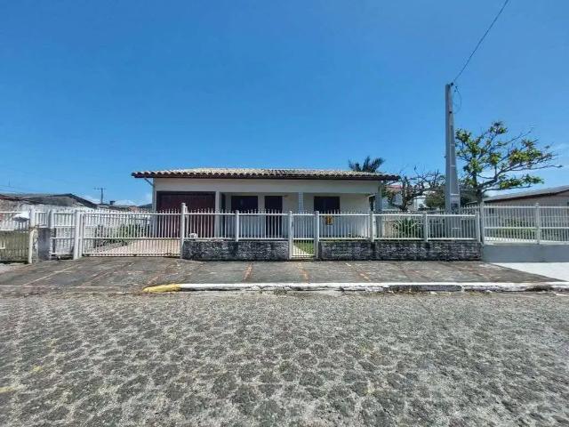 Casa / Sobrado para Venda em Balneário Arroio do Silva/SC Centro 3 Quartos