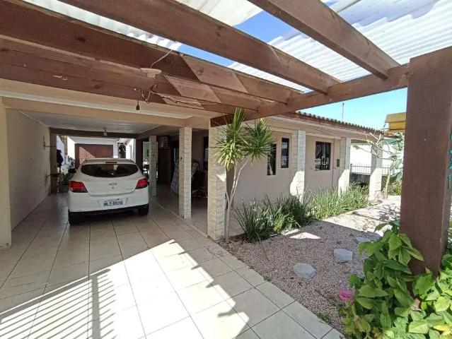 Casa / Sobrado para Venda em Balneário Arroio do Silva/SC Centro 3 Quartos
