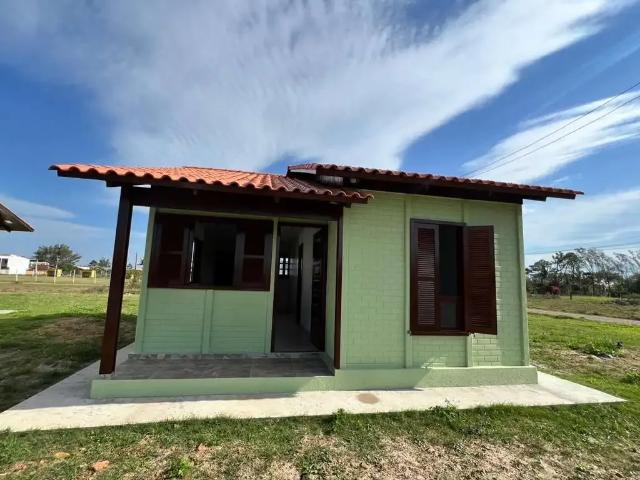 Casa / Sobrado para Venda em Balneário Arroio do Silva/SC Golfinho 2 Quartos