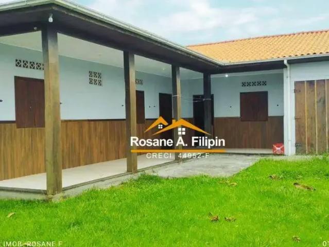 Casa / Sobrado para Venda em Balneário Arroio do Silva/SC Meta 4 Quartos