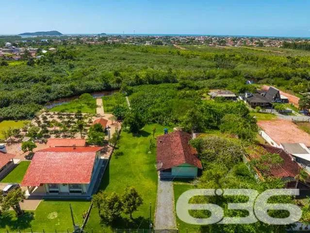 Casa / Sobrado para Venda em Balneário Barra do Sul/SC Costeira 3 Quartos
