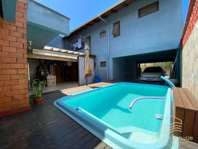 Casa / Sobrado para Venda em Balneário Barra do Sul/SC Costeira 3 Quartos