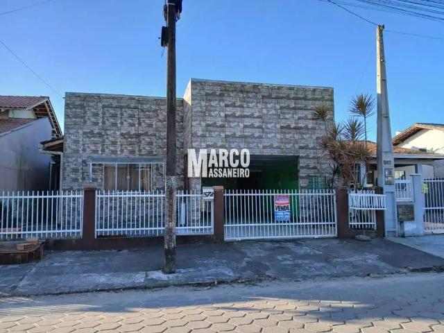 Casa / Sobrado para Venda em Balneário Barra do Sul/SC Costeira 3 Quartos