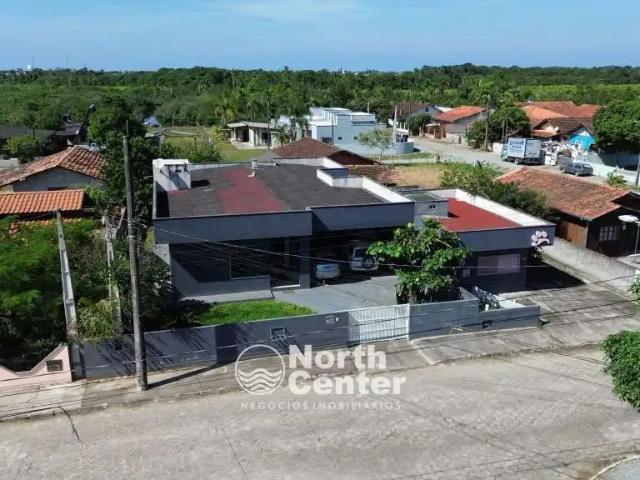 Casa / Sobrado para Venda em Balneário Barra do Sul/SC Costeira 3 Quartos