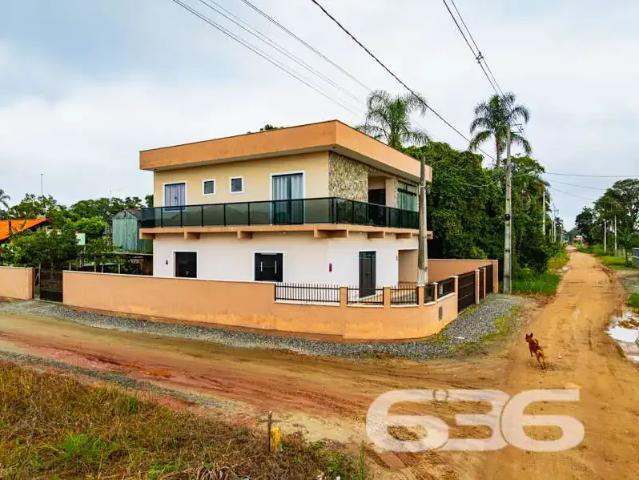 Casa / Sobrado para Venda em Balneário Barra do Sul/SC Costeira 3 Quartos