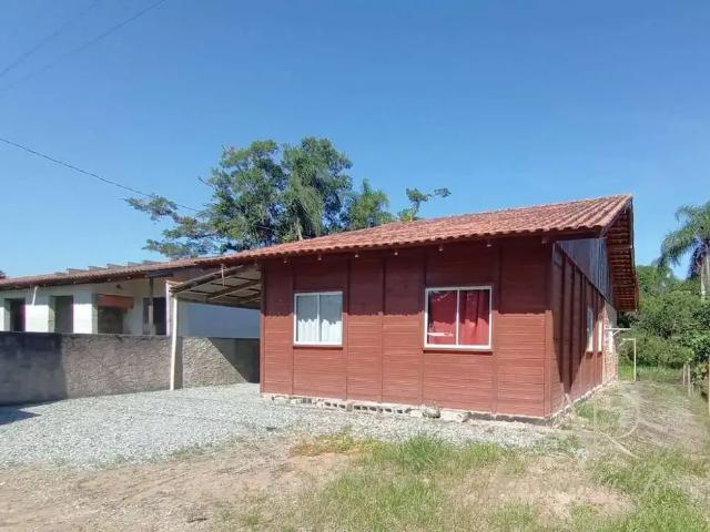 Casa / Sobrado para Venda em Balneário Barra do Sul/SC Costeira 3 Quartos