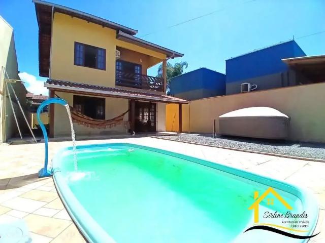 Casa / Sobrado para Venda em Balneário Barra do Sul/SC Costeira 3 Quartos