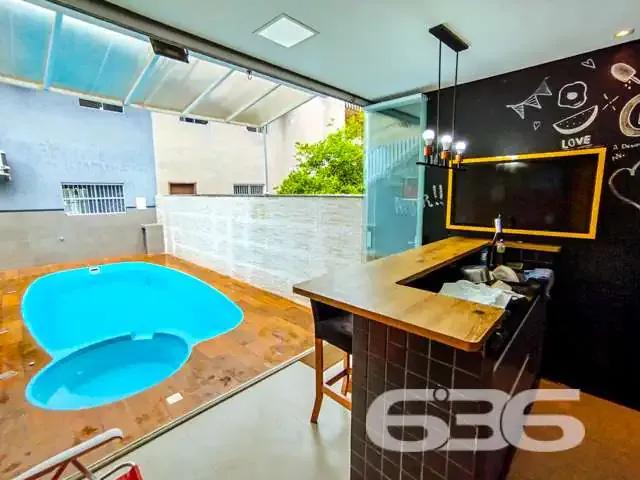 Casa / Sobrado para Venda em Balneário Barra do Sul/SC Costeira 3 Quartos