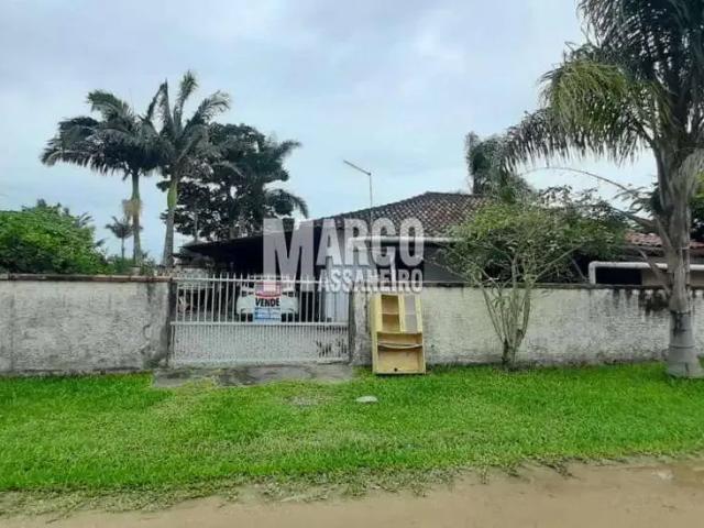 Casa / Sobrado para Venda em Balneário Barra do Sul/SC Costeira 3 Quartos