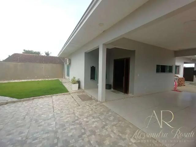 Casa / Sobrado para Venda em Balneário Barra do Sul/SC Costeira 3 Quartos