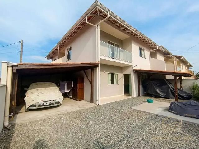 Casa / Sobrado para Venda em Balneário Barra do Sul/SC Costeira 2 Quartos