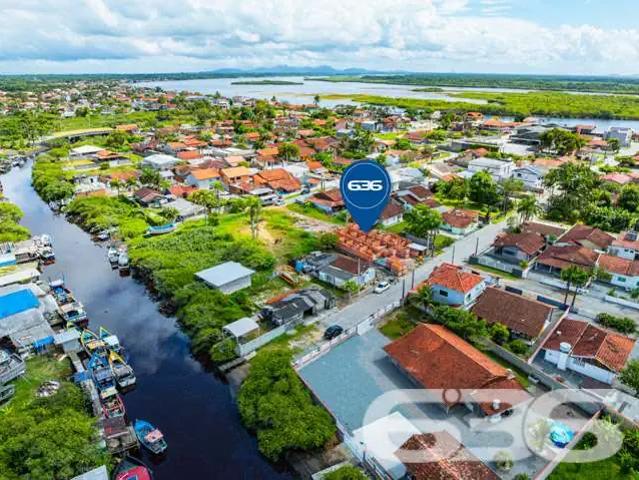 Casa / Sobrado para Venda em Balneário Barra do Sul/SC Costeira 2 Quartos
