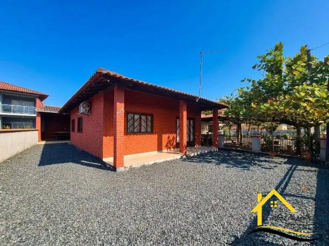 Casa / Sobrado para Venda em Balneário Barra do Sul/SC Costeira