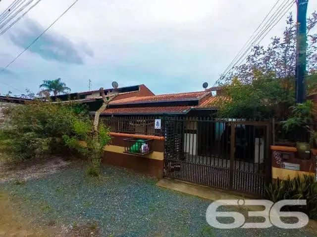 Casa / Sobrado para Venda em Balneário Barra do Sul/SC Costeira 4 Quartos