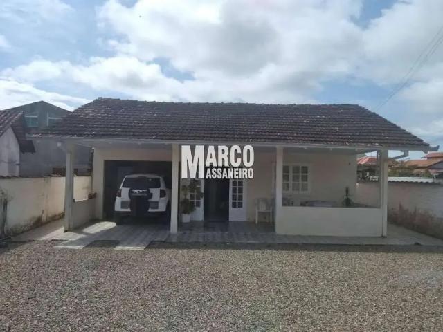 Casa / Sobrado para Venda em Balneário Barra do Sul/SC Costeira 4 Quartos