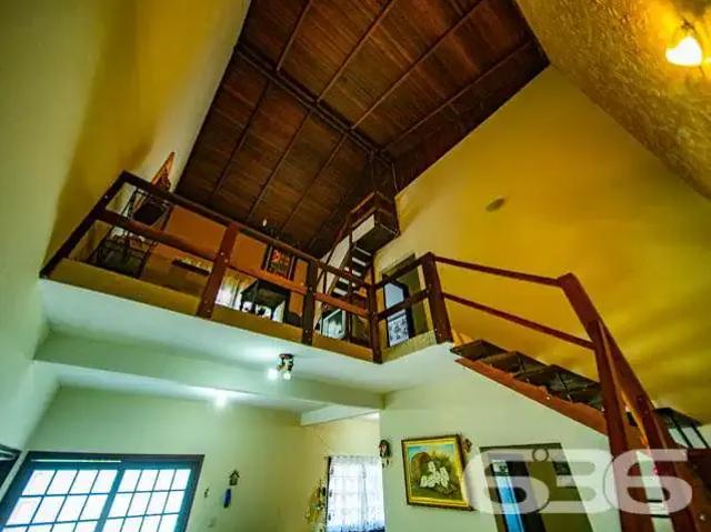 Casa / Sobrado para Venda em Balneário Barra do Sul/SC Costeira 4 Quartos