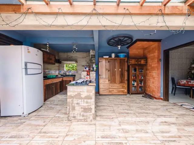 Casa / Sobrado para Venda em Balneário Barra do Sul/SC Costeira 4 Quartos