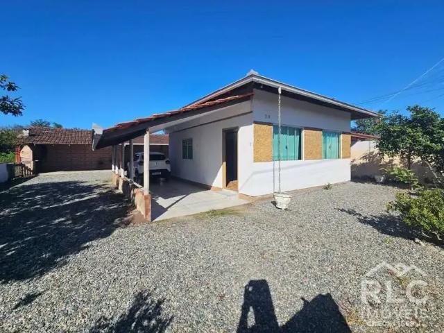 Casa / Sobrado para Venda em Balneário Barra do Sul/SC Costeira 4 Quartos