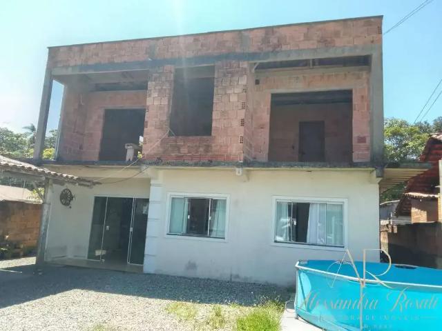 Casa / Sobrado para Venda em Balneário Barra do Sul/SC Costeira 4 Quartos