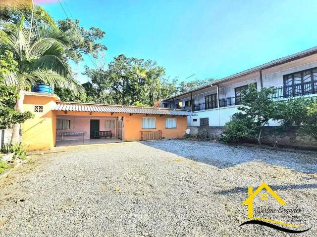 Casa / Sobrado para Venda em Balneário Barra do Sul/SC Costeira 4 Quartos