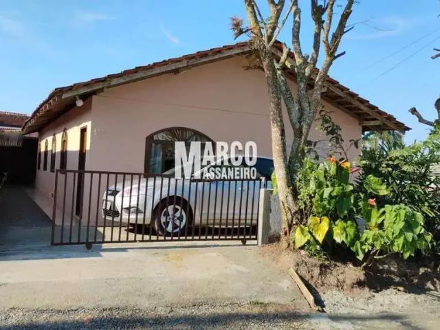 Casa / Sobrado para Venda em Balneário Barra do Sul/SC Costeira 5 Quartos