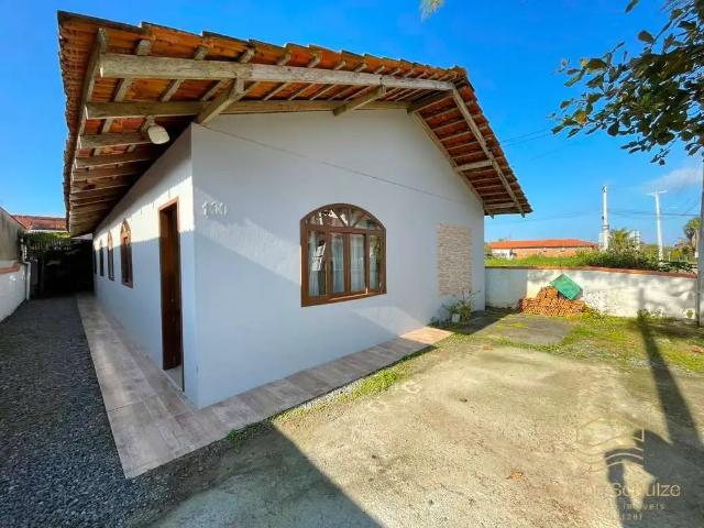 Casa / Sobrado para Venda em Balneário Barra do Sul/SC Costeira 5 Quartos