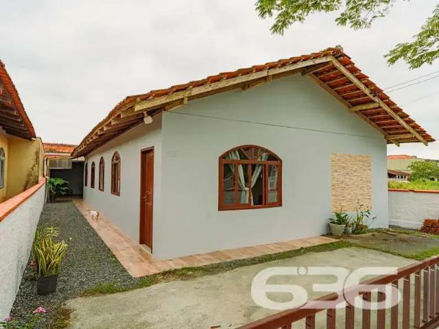 Casa / Sobrado para Venda em Balneário Barra do Sul/SC Costeira 5 Quartos