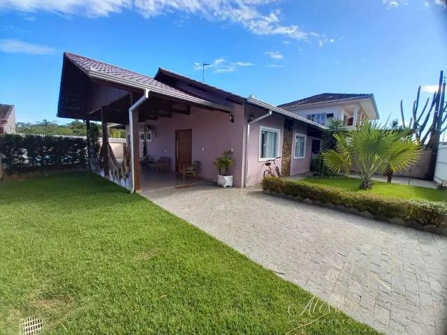 Casa / Sobrado para Venda em Balneário Barra do Sul/SC Costeira
