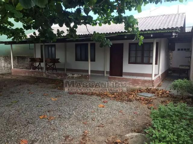 Casa / Sobrado para Venda em Balneário Barra do Sul/SC Centro 2 Quartos