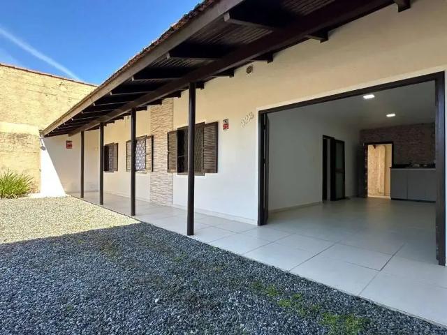 Casa / Sobrado para Venda em Balneário Barra do Sul/SC Centro 3 Quartos