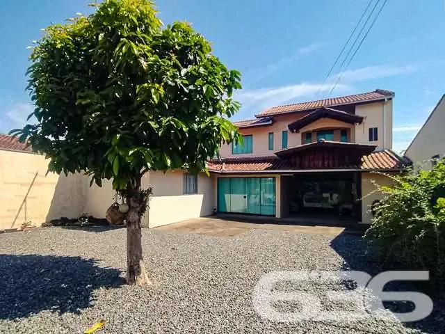 Casa / Sobrado para Venda em Balneário Barra do Sul/SC Centro 3 Quartos