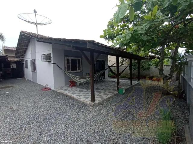 Casa / Sobrado para Venda em Balneário Barra do Sul/SC Centro 3 Quartos