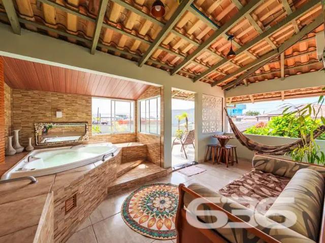 Casa / Sobrado para Venda em Balneário Barra do Sul/SC Centro 3 Quartos