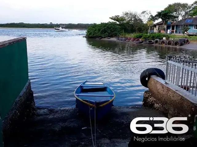 Casa / Sobrado para Venda em Balneário Barra do Sul/SC Centro 4 Quartos