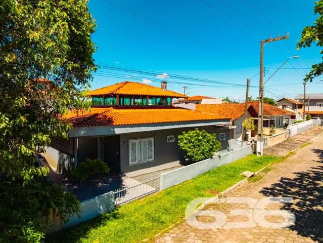Casa / Sobrado para Venda em Balneário Barra do Sul/SC Centro 4 Quartos